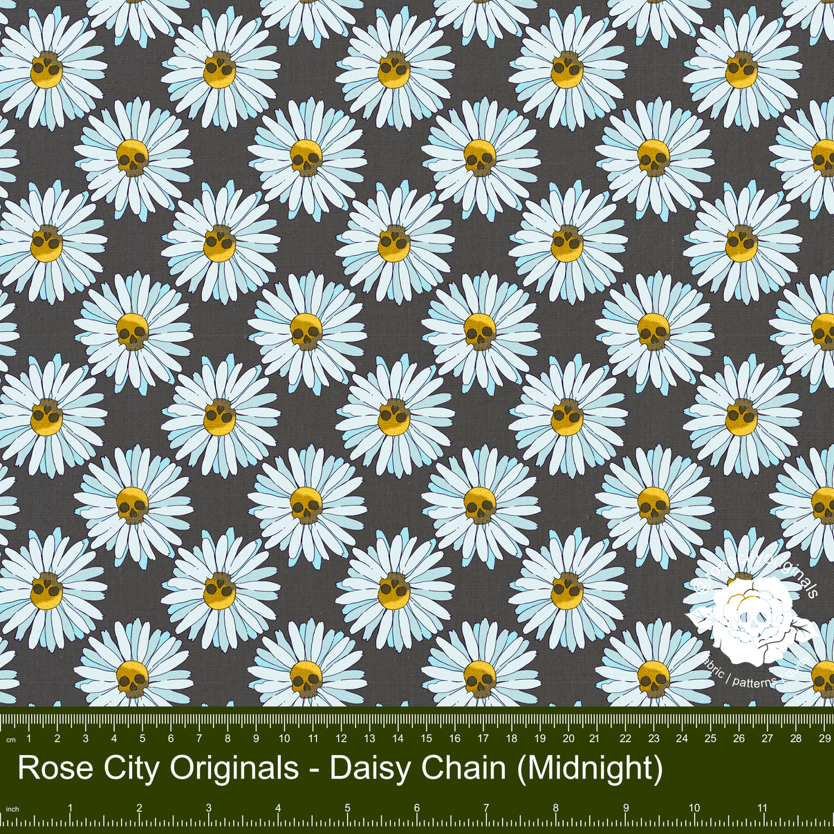 Pushing Up Daisies - By The Yard - Daisy Chain (Midnight ...